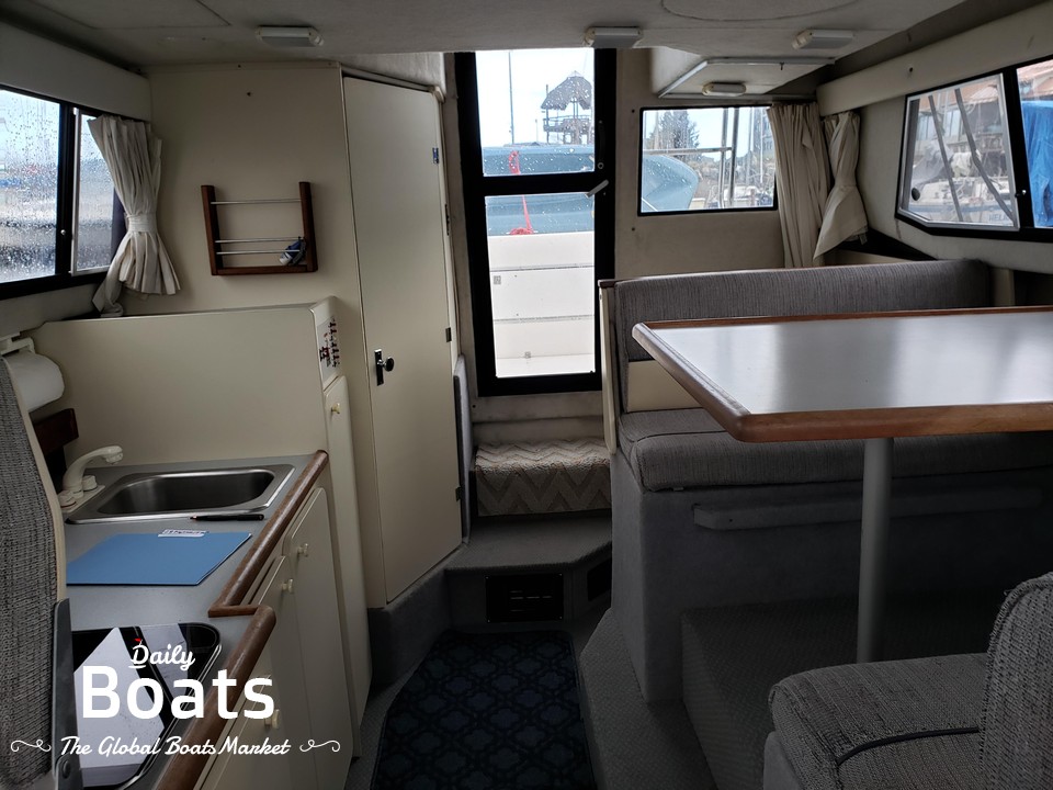 1995 Bayliner 2858 Classic for sale. View price, photos and Buy 1995 ...