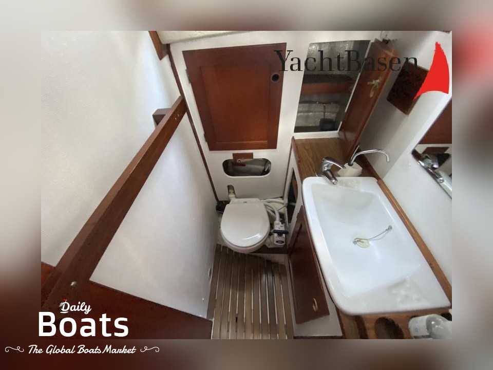 1977 Hallberg-Rassy 35 for sale. View price, photos and Buy 1977 ...