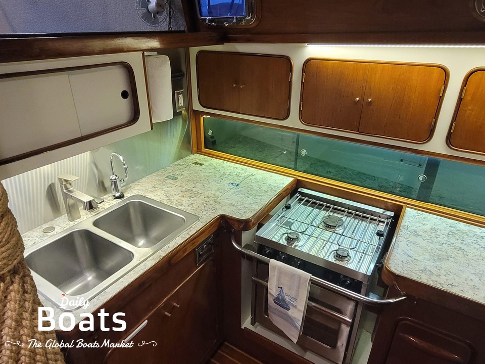 1980 Gulfstar 47 Sailmaster for sale. View price, photos and Buy 1980 ...