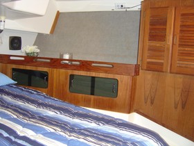 1986 Hunter 40 Legend for sale. View price, photos and Buy 1986 Hunter ...