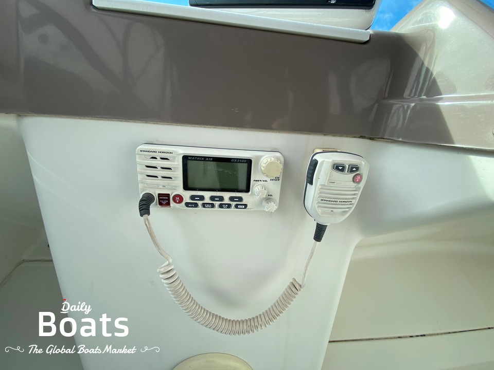 1997 Carver 35 Mariner for sale. View price, photos and Buy 1997 Carver ...