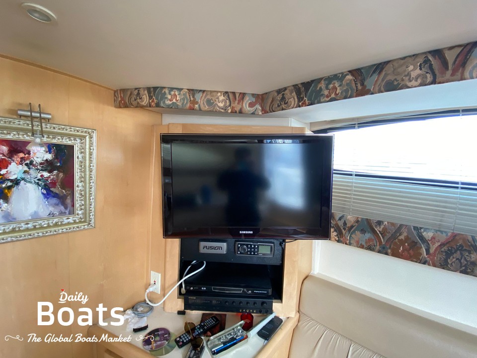 1997 Carver 35 Mariner for sale. View price, photos and Buy 1997 Carver ...