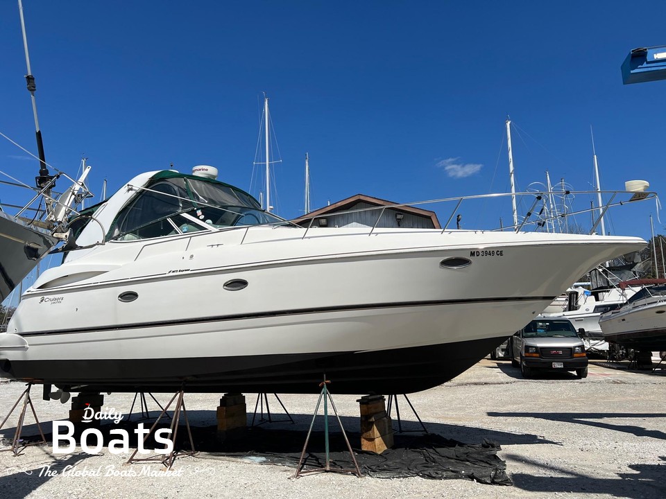 2001 Cruisers Yachts 3672 Express for sale. View price, photos and Buy ...