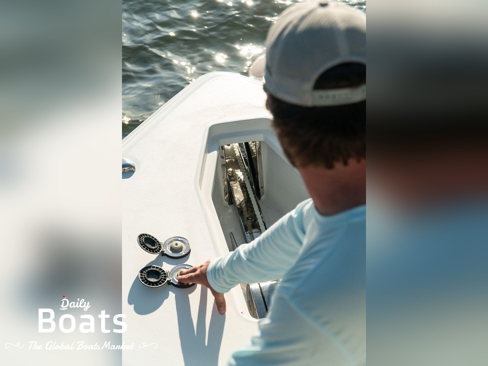 2022 Sea Hunt Gamefish 30 Coffin Box for sale. View price, photos and ...