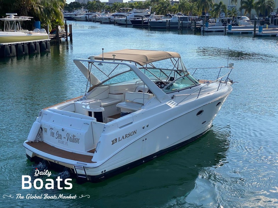 2001 Larson 290 Express Cruiser for sale. View price, photos and Buy ...