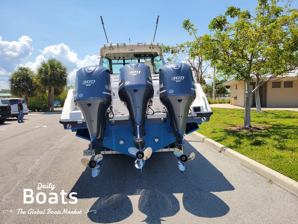 2014 Everglades 350Ex for sale. View price, photos and Buy 2014 ...