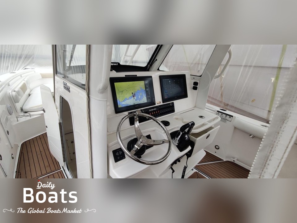 2016 Everglades 355 Cc for sale. View price, photos and Buy 2016 ...