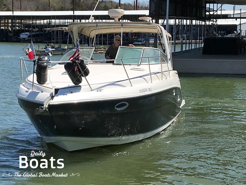 2006 Rinker 320 Express Cruiser for sale. View price, photos and Buy ...