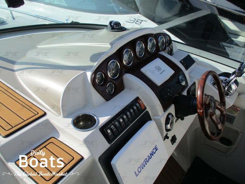 2009 Crownline 320 for sale. View price, photos and Buy 2009 Crownline ...