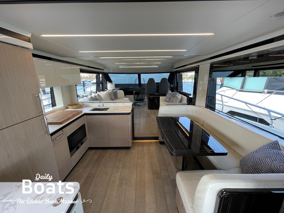 2021 Absolute 62 Fly for sale. View price, photos and Buy 2021 Absolute ...