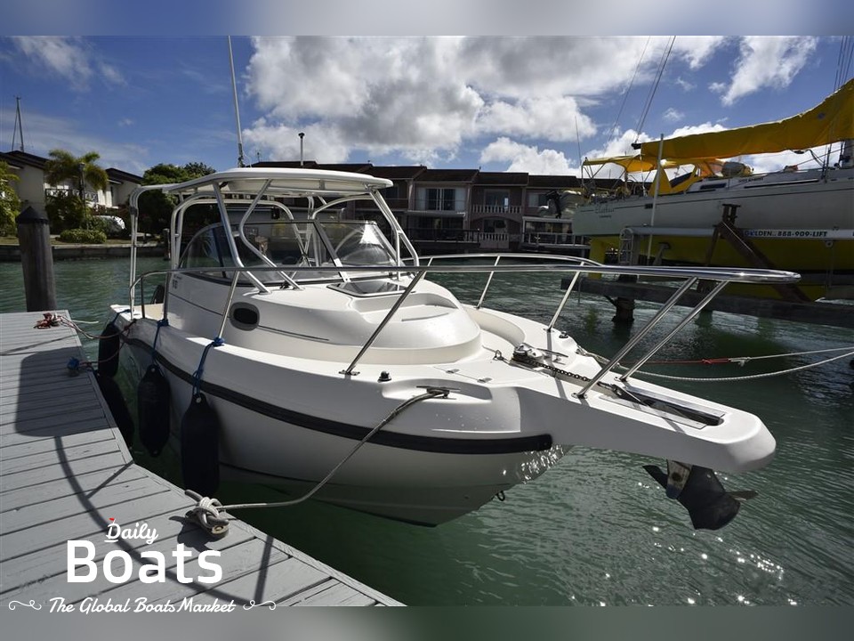 2006 Boston Whaler 255 Conquest for sale. View price, photos and Buy ...