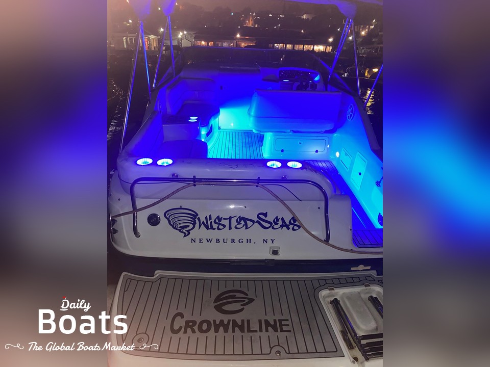 2001 Crownline 262 for sale. View price, photos and Buy 2001 Crownline ...