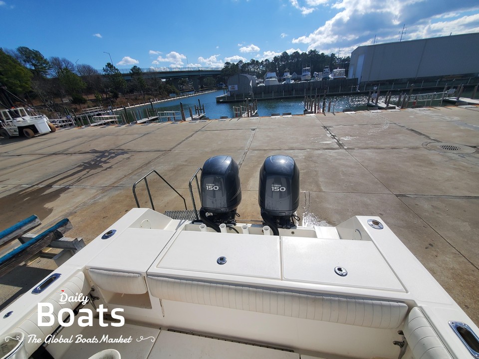 2004 Regulator 24Fs Center Console for sale. View price, photos and Buy ...