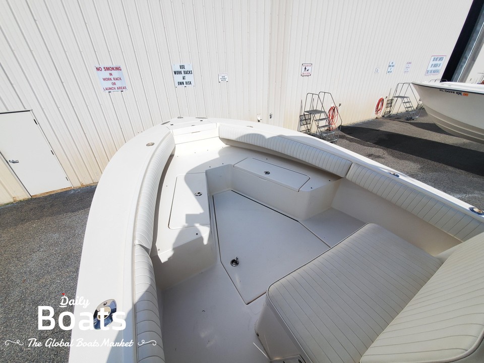 2004 Regulator 24Fs Center Console for sale. View price, photos and Buy ...