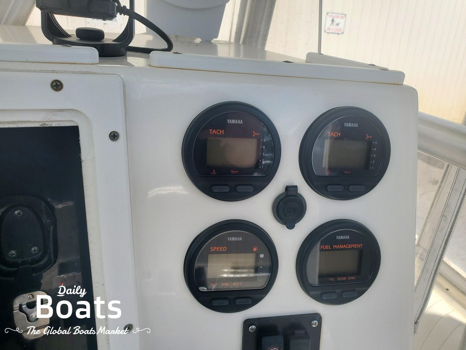 2004 Regulator 24Fs Center Console for sale. View price, photos and Buy ...