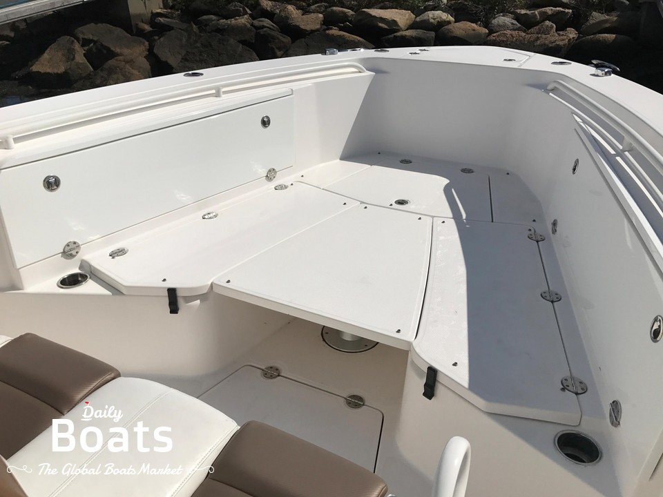 2011 Everglades 325 Cc for sale. View price, photos and Buy 2011 ...