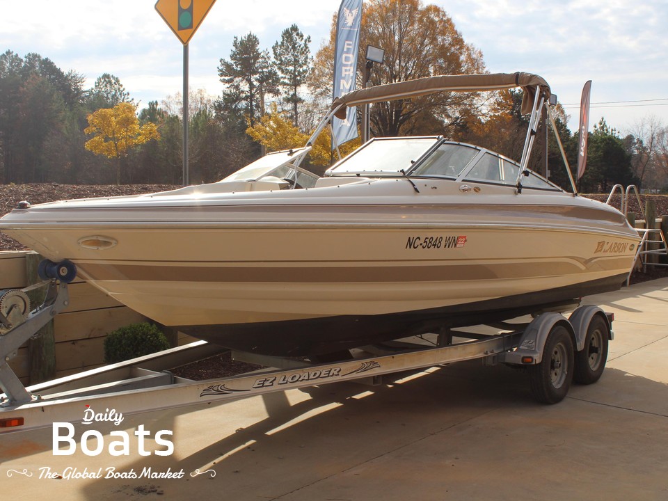 2001 Larson Lxi 210 for sale. View price, photos and Buy 2001 Larson ...