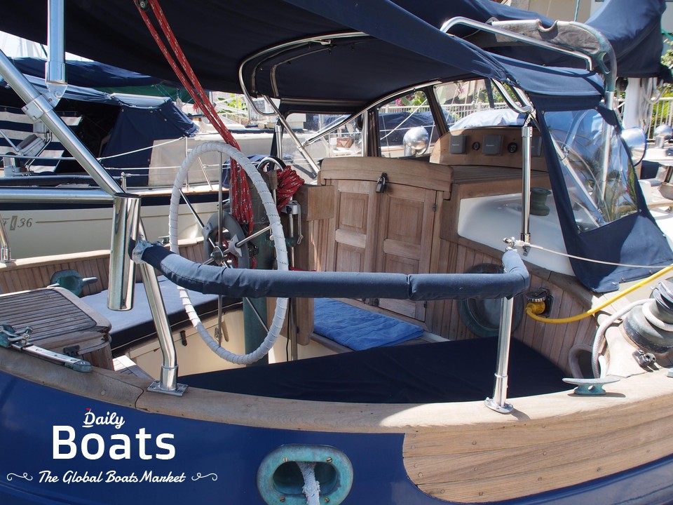 1984 Hans Christian 33T for sale. View price, photos and Buy 1984 Hans ...