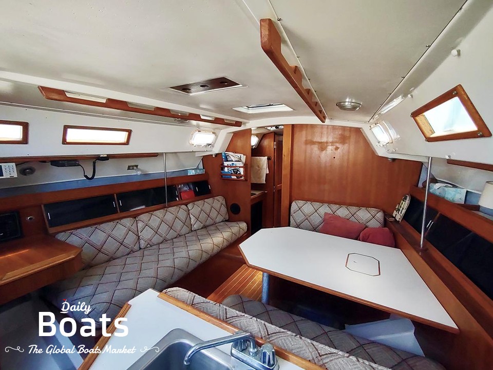 1986 Hunter 34 for sale. View price, photos and Buy 1986 Hunter 34 #307185