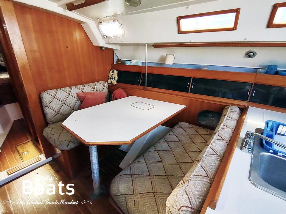 1986 Hunter 34 for sale. View price, photos and Buy 1986 Hunter 34 #307185