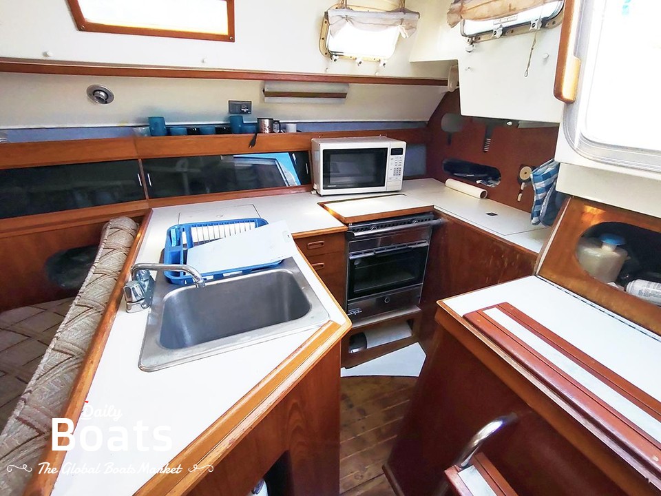 1986 Hunter 34 for sale. View price, photos and Buy 1986 Hunter 34 #307185