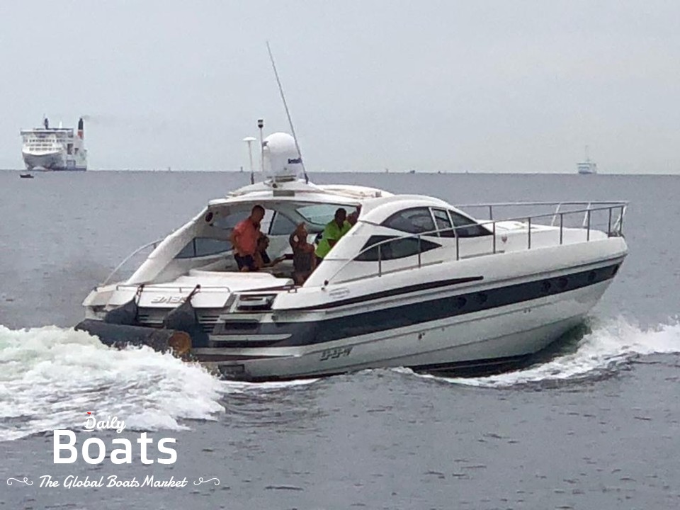 2001 Pershing 52 Ht for sale. View price, photos and Buy 2001 Pershing ...