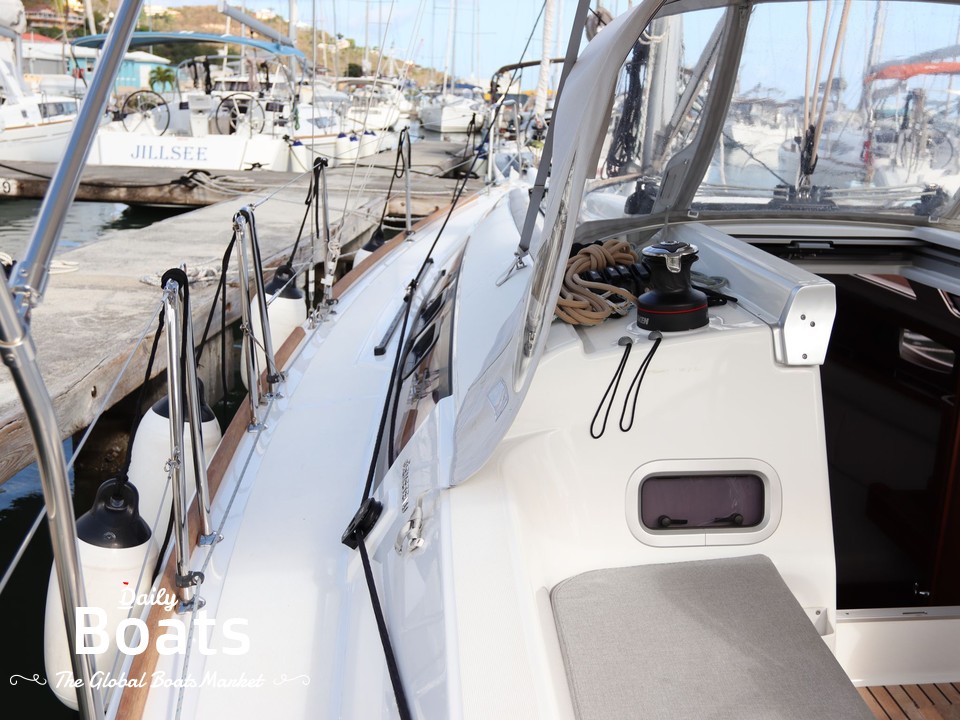 2019 Beneteau Oceanis 31 for sale. View price, photos and Buy 2019 ...