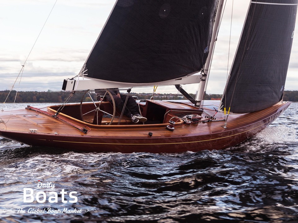 2017 Custom Hoek Classic 33 for sale. View price, photos and Buy 2017 ...