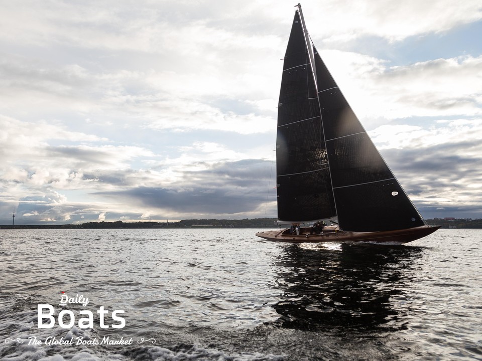 2017 Custom Hoek Classic 33 for sale. View price, photos and Buy 2017 ...