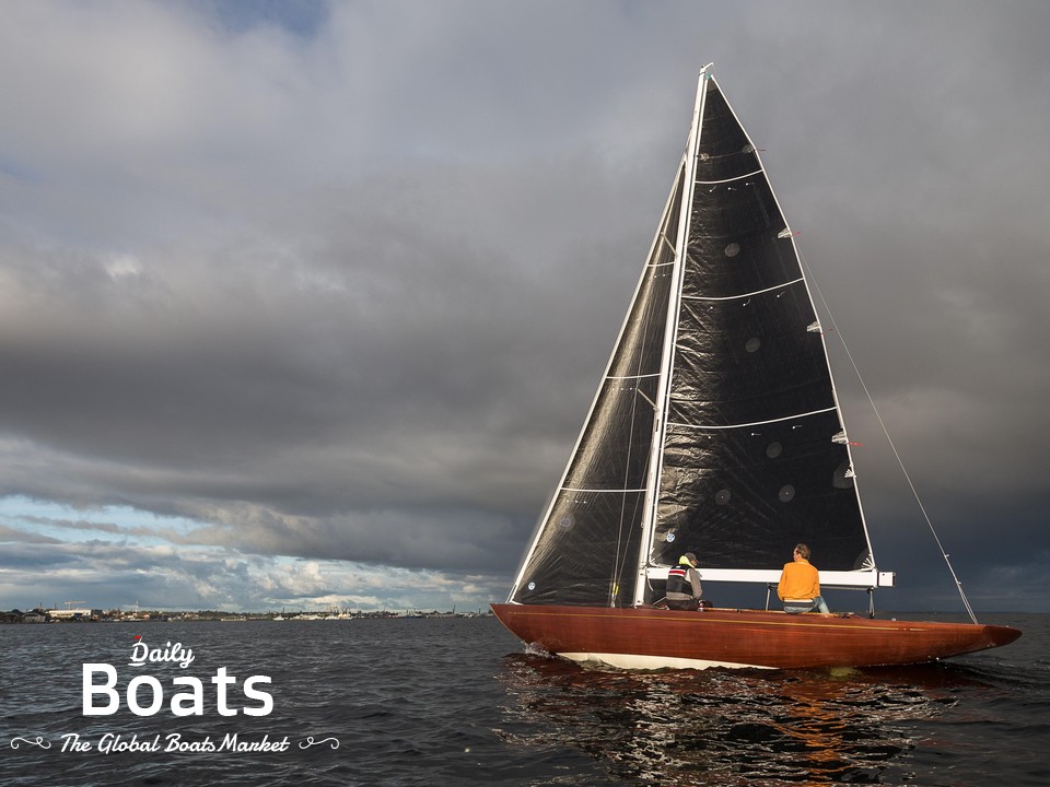 2017 Custom Hoek Classic 33 for sale. View price, photos and Buy 2017 ...