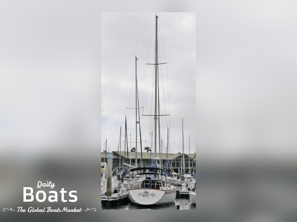 1984 Endeavour 38 for sale. View price, photos and Buy 1984 Endeavour ...