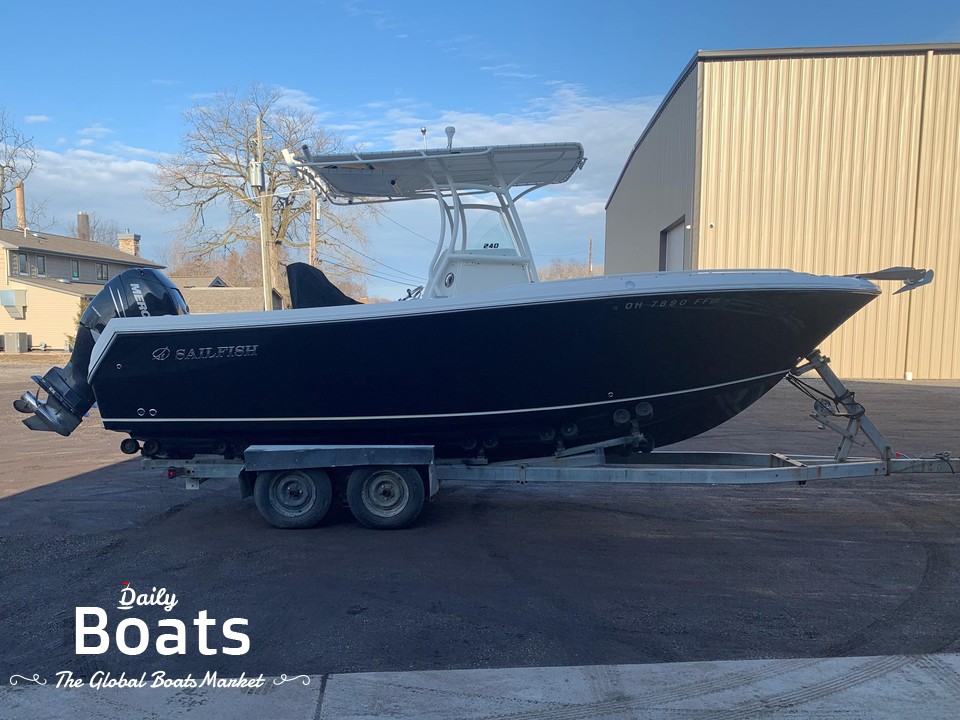 2014 Sailfish 240 Cc for sale. View price, photos and Buy 2014 Sailfish ...