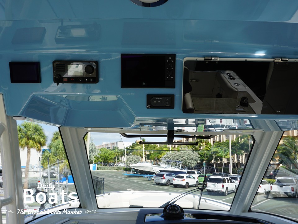 2021 Boston Whaler 350 Realm for sale. View price, photos and Buy 2021 ...