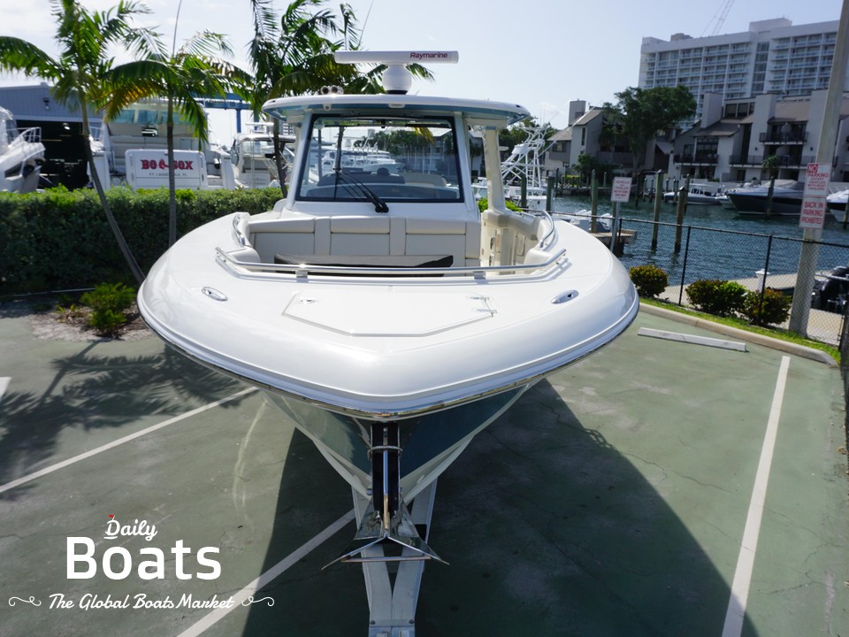 2021 Boston Whaler 350 Realm for sale. View price, photos and Buy 2021 ...