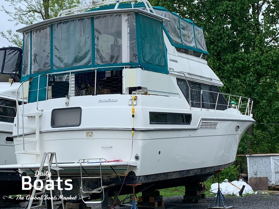 1993 Carver 370 Aft Cabin Motoryacht for sale. View price, photos and ...