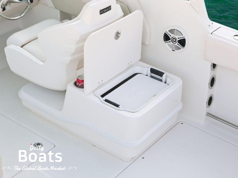 2022 Robalo R247 for sale. View price, photos and Buy 2022 Robalo R247 ...