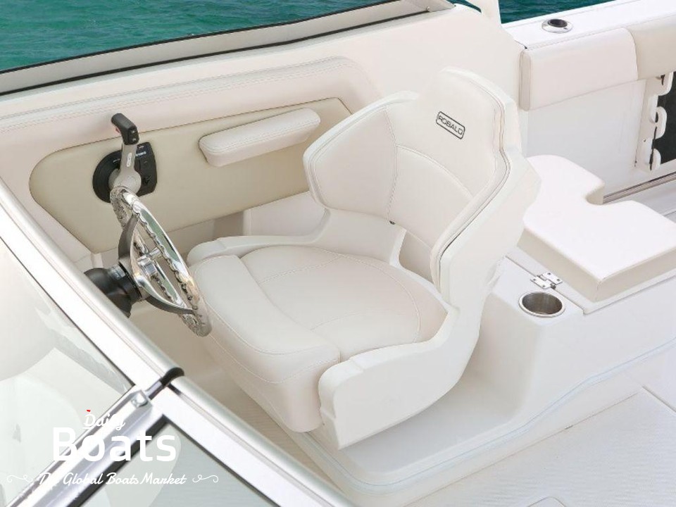 2022 Robalo R247 for sale. View price, photos and Buy 2022 Robalo R247 ...