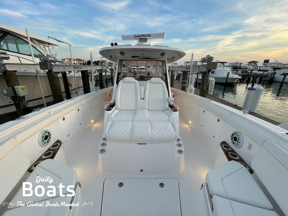 2022 Everglades 395Cc for sale. View price, photos and Buy 2022 ...