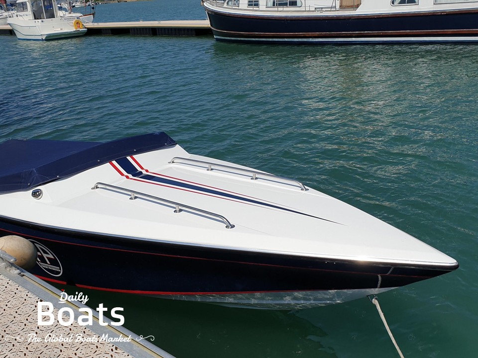 1983 Crusader Boats 19Ft Classic Speedboat for sale. View price, photos ...