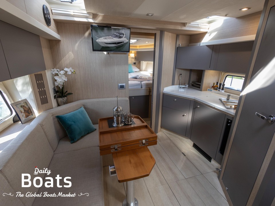 2018 Cranchi Z 35 for sale. View price, photos and Buy 2018 Cranchi Z ...