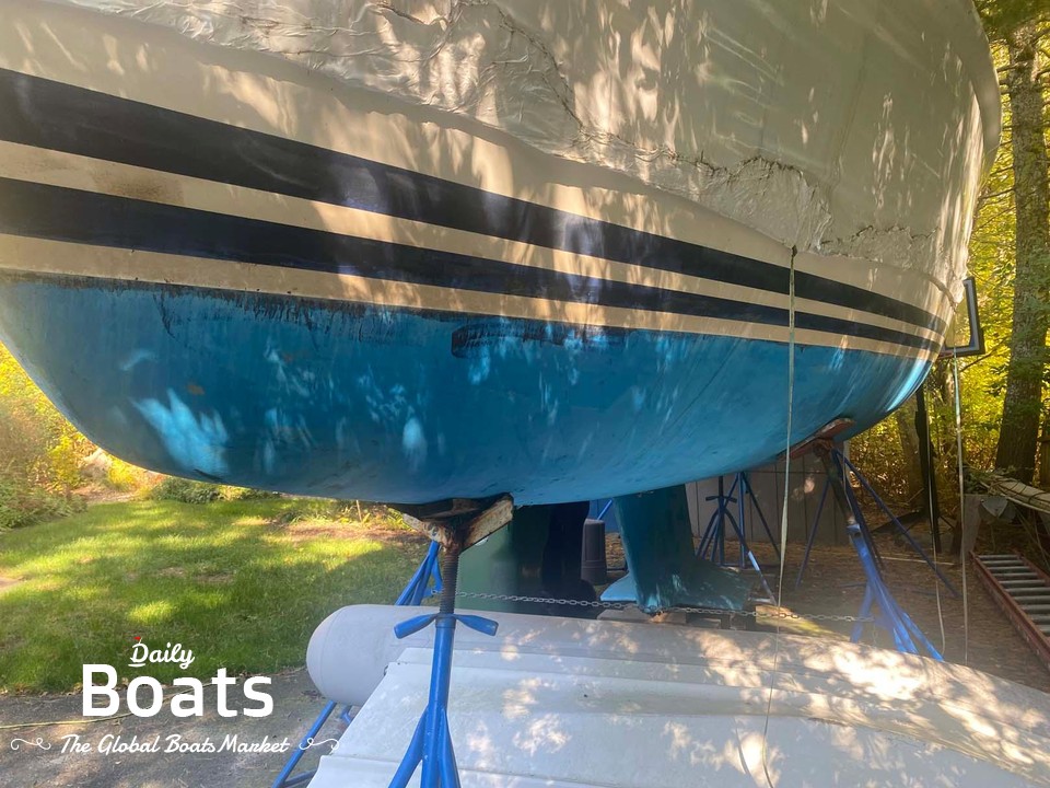 1987 Pearson 31-2 for sale. View price, photos and Buy 1987 Pearson 31 ...