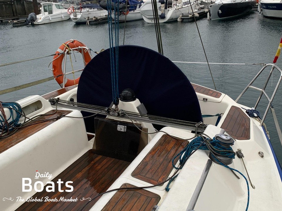 2001 Custom Hercules 38 Ds for sale. View price, photos and Buy 2001 ...