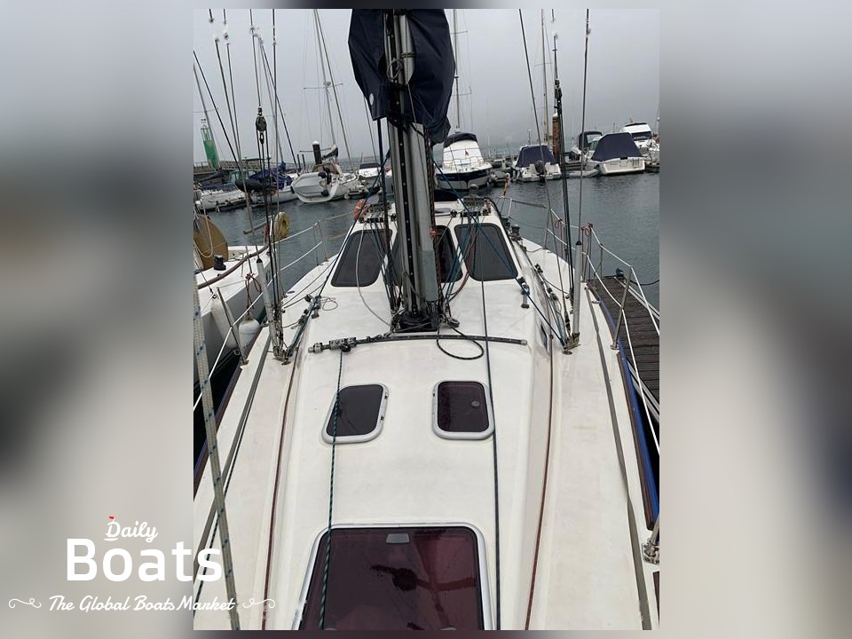 2001 Custom Hercules 38 Ds for sale. View price, photos and Buy 2001 ...