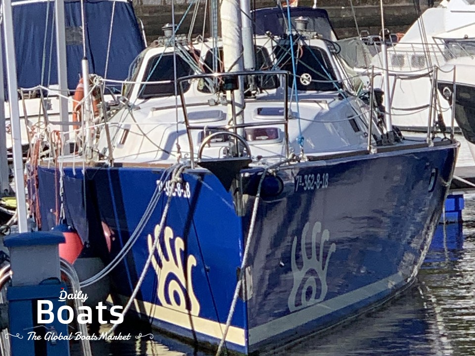 2001 Custom Hercules 38 Ds for sale. View price, photos and Buy 2001 ...