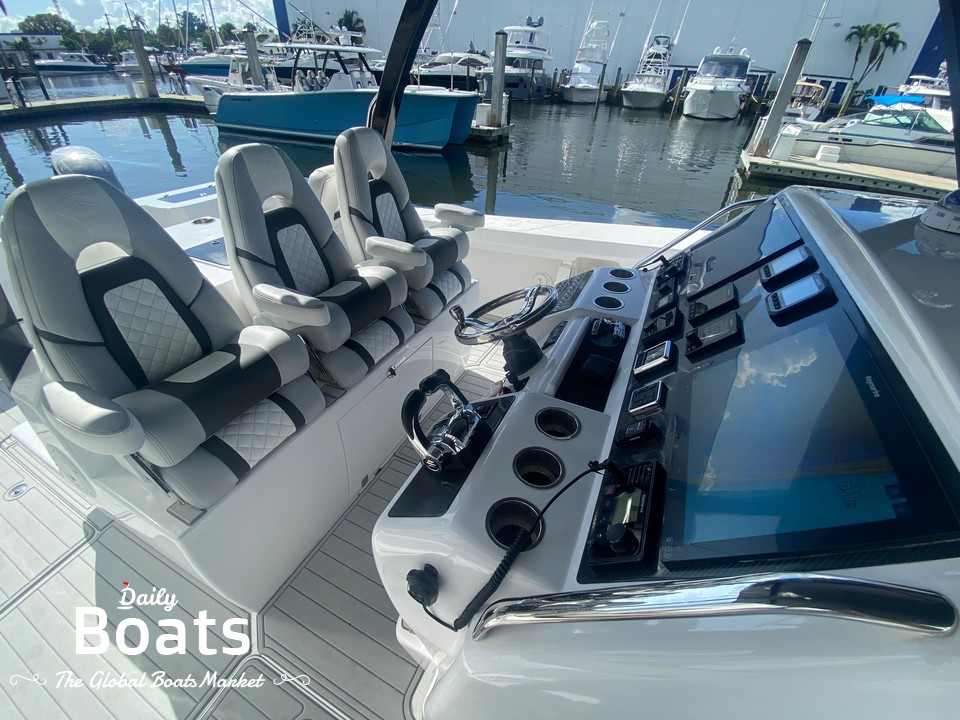 2023 Hammer Yachts 35 for sale. View price, photos and Buy 2023 Hammer ...