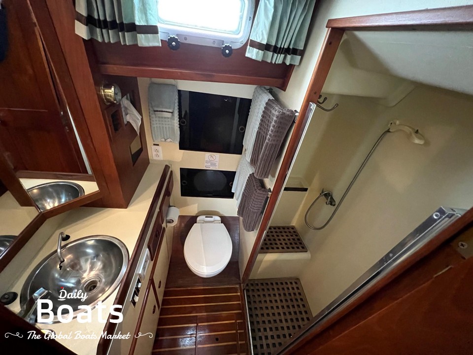 1985 Pearson 530 for sale. View price, photos and Buy 1985 Pearson 530 ...