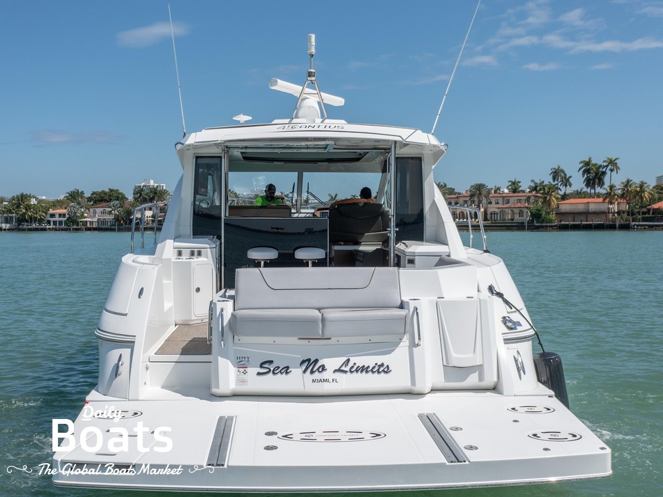 2016 Cruisers Yachts 45 Cantius for sale. View price, photos and Buy ...
