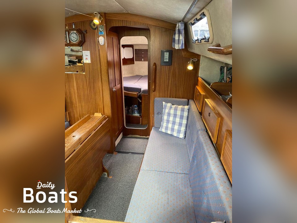 1980 Westerly Discus 33 for sale. View price, photos and Buy 1980 ...