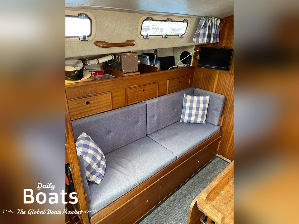 1980 Westerly Discus 33 for sale. View price, photos and Buy 1980 ...