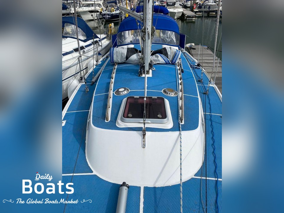 1980 Westerly Discus 33 for sale. View price, photos and Buy 1980 ...